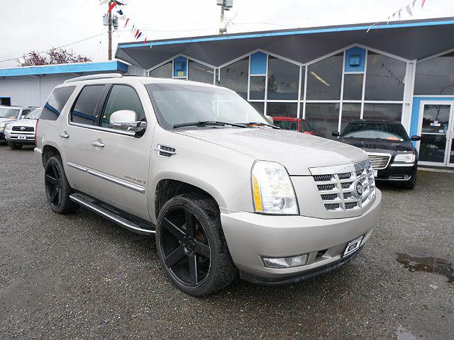 2007 Cadillac Escalade Ratings, Pricing, Reviews and Awards | J.D. Power