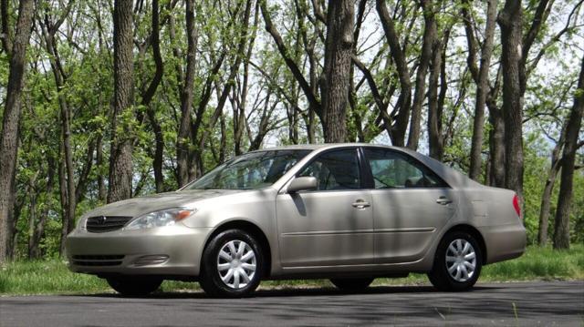 Used 2002 Toyota Camry LE 4 Door Sedan V6 Ratings, Values, Reviews & Awards