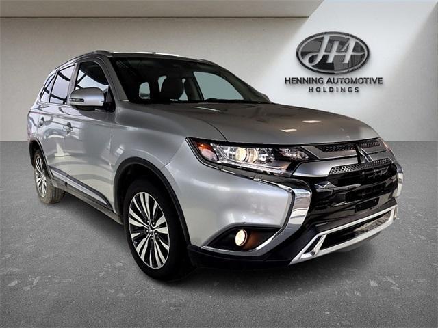 Used 2020 Mitsubishi Outlander Utility 4D SE AWD I4 Ratings, Values ...