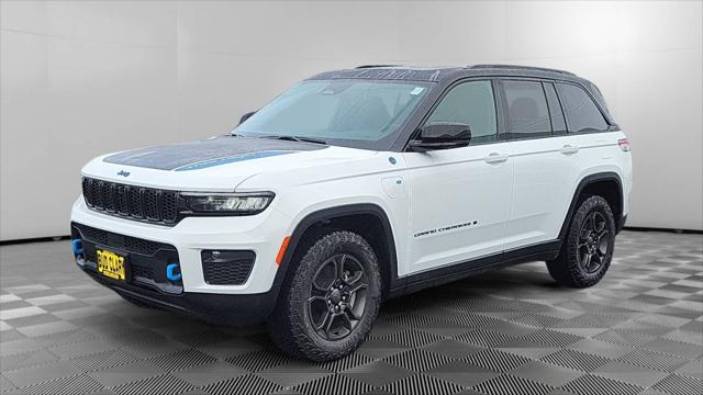 New 2024 Jeep Grand Cherokee Altitude 4x4 Ratings, Pricing, Reviews & Awards