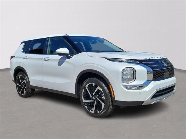 2024 Mitsubishi Outlander Ratings, Pricing, Reviews and Awards | J.D. Power