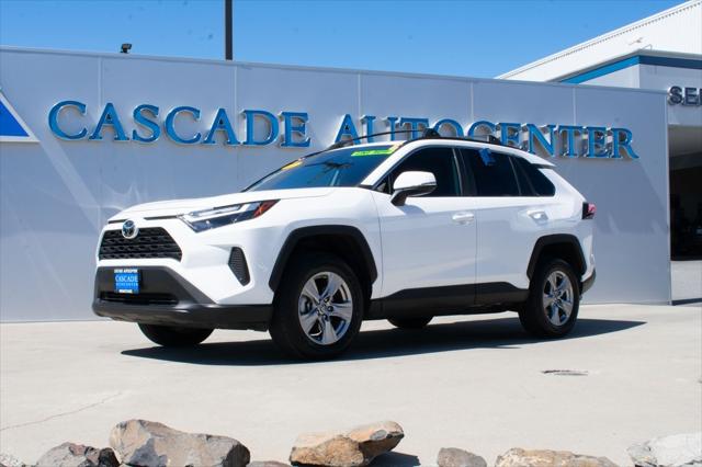 Used 2022 Toyota RAV4 Utility 4D XLE 2WD I4 Ratings, Values, Reviews ...