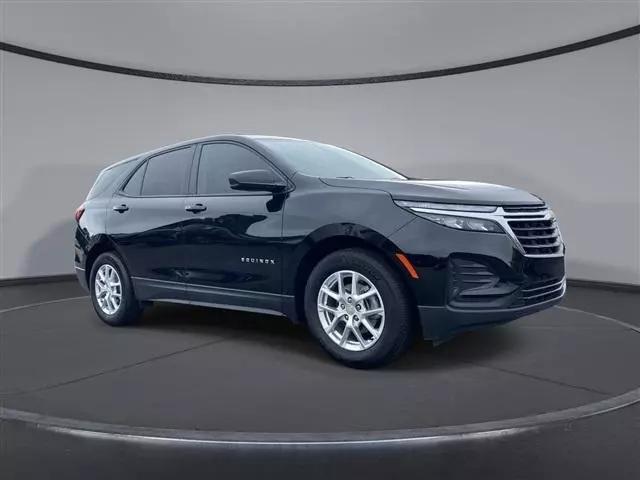 Used 2022 Chevrolet Equinox Utility 4D LS 2WD Ratings, Values, Reviews ...