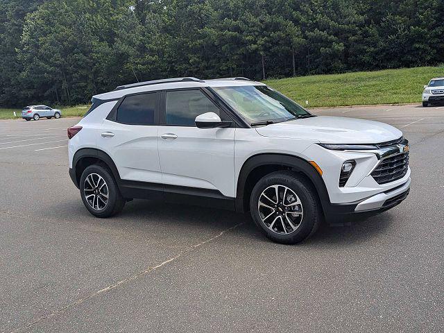 New 2025 Chevrolet TrailBlazer AWD 4dr LT Ratings, Pricing, Reviews ...