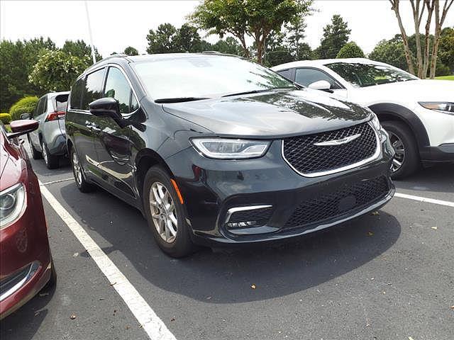 Used 2021 Chrysler Pacifica Wagon 4D Touring L Ratings, Values, Reviews ...