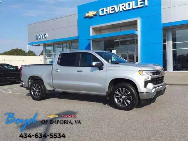 Used 2022 Chevrolet Silverado 1500 Crew Cab LT 2WD Ratings, Values ...