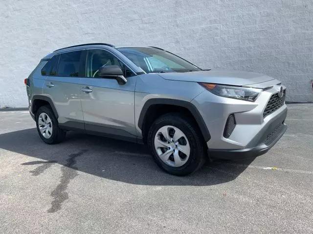Used 2020 Toyota RAV4 Utility 4D LE 2WD I4 Ratings, Values, Reviews ...
