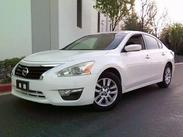 Used 2013 Nissan Altima-4 Cyl. Coupe 2D S I4 Specs | J.D. Power Used 2013 Nissan Altima-4 Cyl. Coupe 2D S I4 Specs | J.D. Power