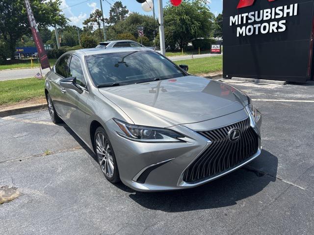 2025 Lexus ES Reliability, Consumer Ratings & Pricing