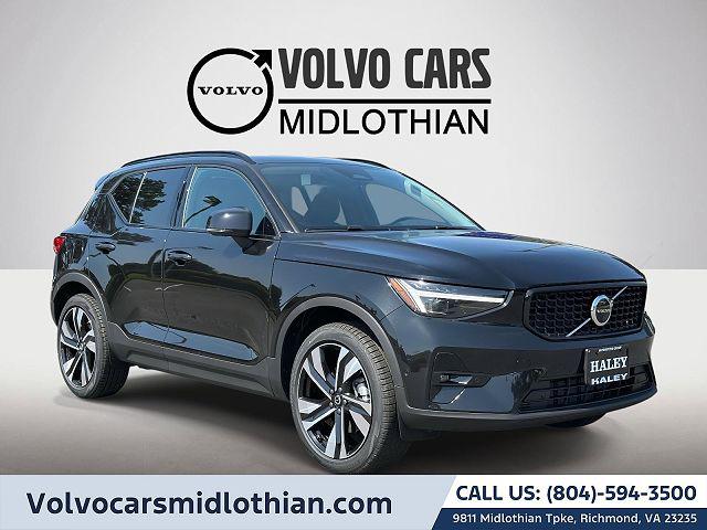 2025 Volvo XC40 Reliability, Consumer Ratings & Pricing