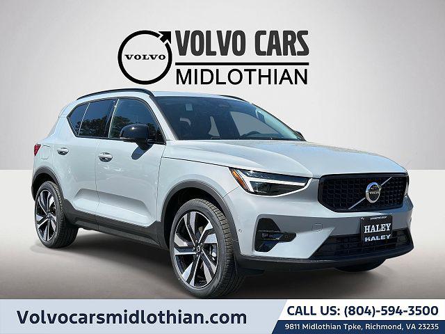 2025 Volvo XC40 Reliability, Consumer Ratings & Pricing