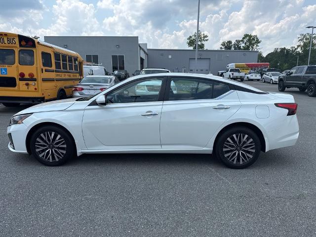 2023 Nissan Altima Sedan 4D SR Average Price & Estimated Trade-In Value